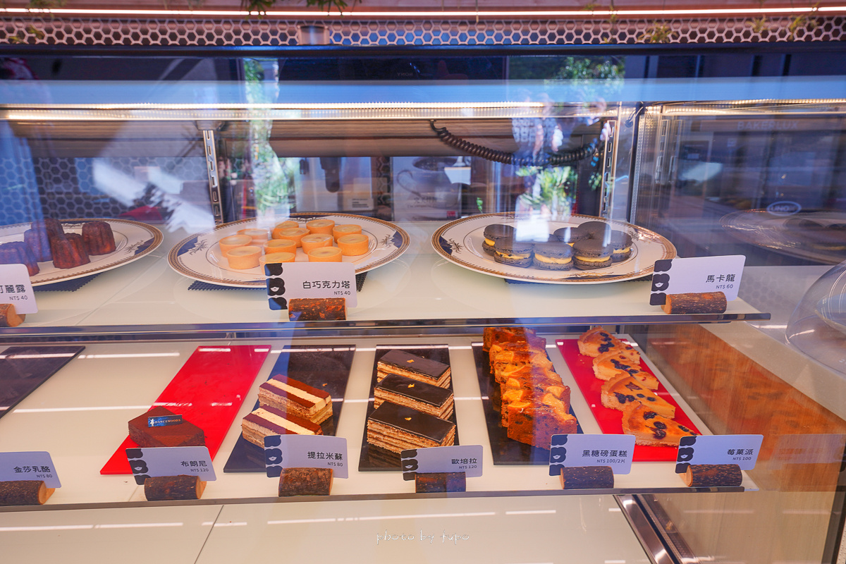 宜蘭新景點》宜蘭黑RURU CAFE，超萌笑笑羊下午茶咖啡廳(菜單價位) @小腹婆大世界