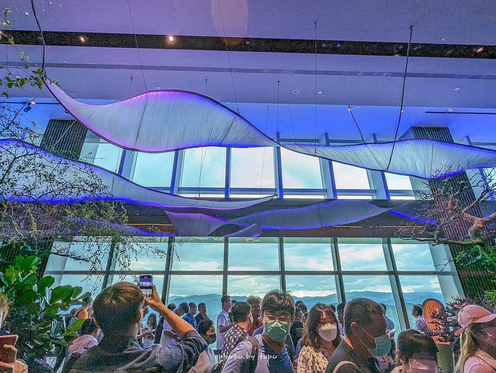 台北最高景觀Buffet「饗 A Joy」吃到飽這幾樣必吃！烤帝王蟹.龍蝦.干貝.海膽手捲.龍蝦粥.和牛壽司 @小腹婆大世界