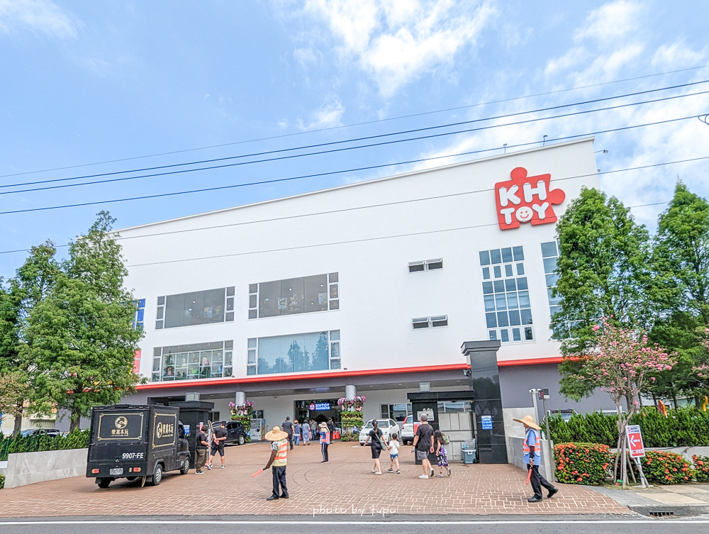 嘉義買娃娃「KHTOY絨毛玩偶旗艦館」全台最大娃娃專賣店，娃娃台版costco、免費親子遊戲區開放時間 @小腹婆大世界