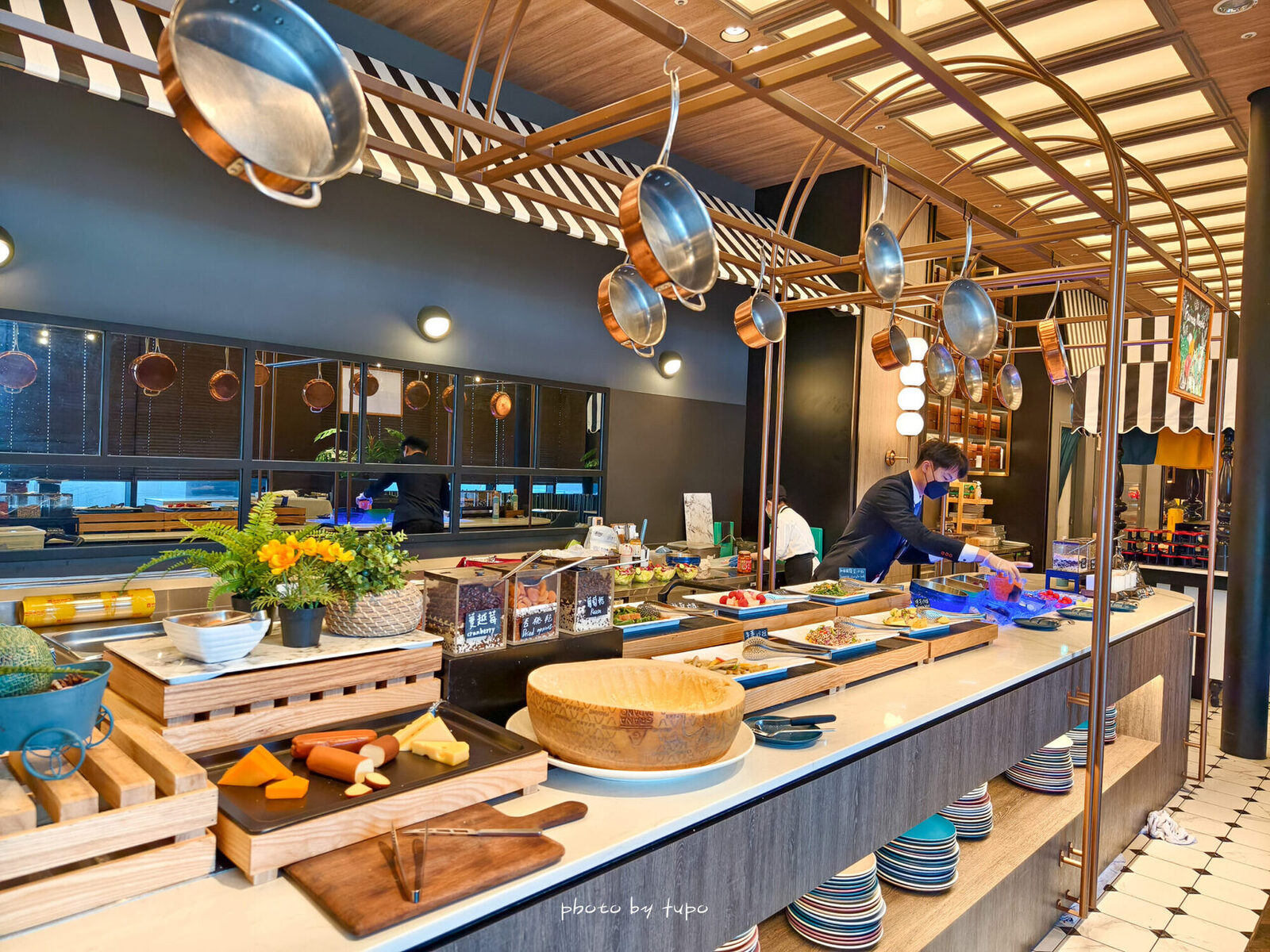 桃園飯店「COZZI Blu和逸飯店．桃園館」贈Xpark門票、炸物拼盤、平日升等、旺日不加價，再送海洋生物陪你睡 @小腹婆大世界